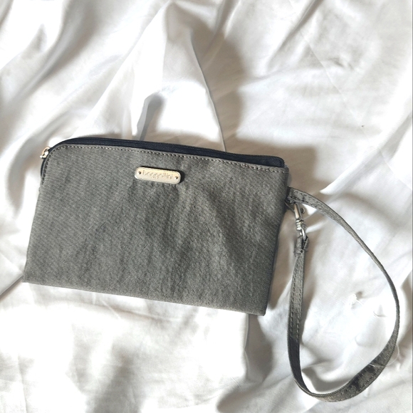 Baggallini | Bags | Baggallini Rfid Gray Wristlet Wallet | Poshmark